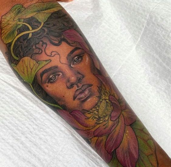 25 Colorful Tattoo Ideas for Dark Skin Tones: Celebrating Vibrancy and ...