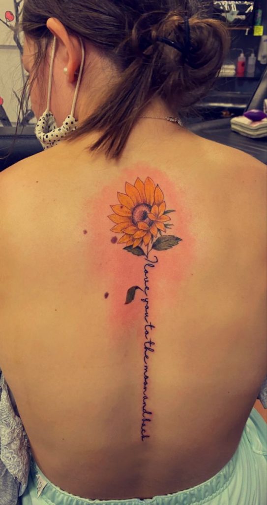 27 Delicate Spine Tattoo Ideas for Women