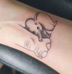 26 Wrist Elephant Tattoos: Small and Meaningful Ideas for Your Wrist