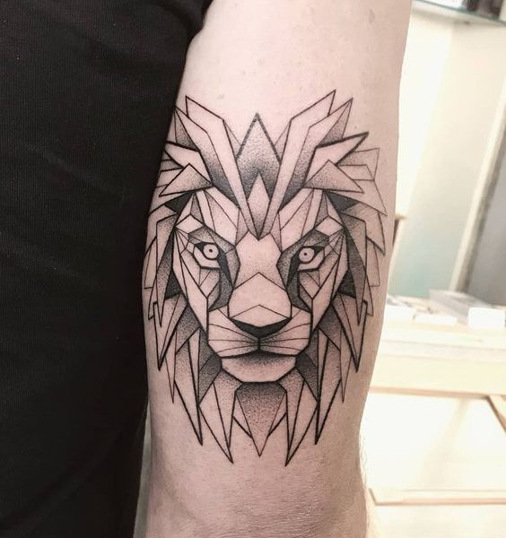 17 Lion Tattoo on Back: Symbolize Strength and Dominance - besttattoo ...