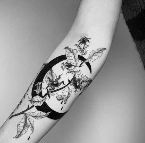 20 Moon Flower Tattoo Ideas: Graceful and Mystical Floral Designs ...