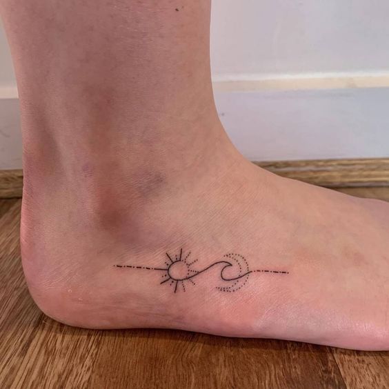 22 Small Foot Tattoos for Women Ideas: Elegant and Chic Foot Ink ...