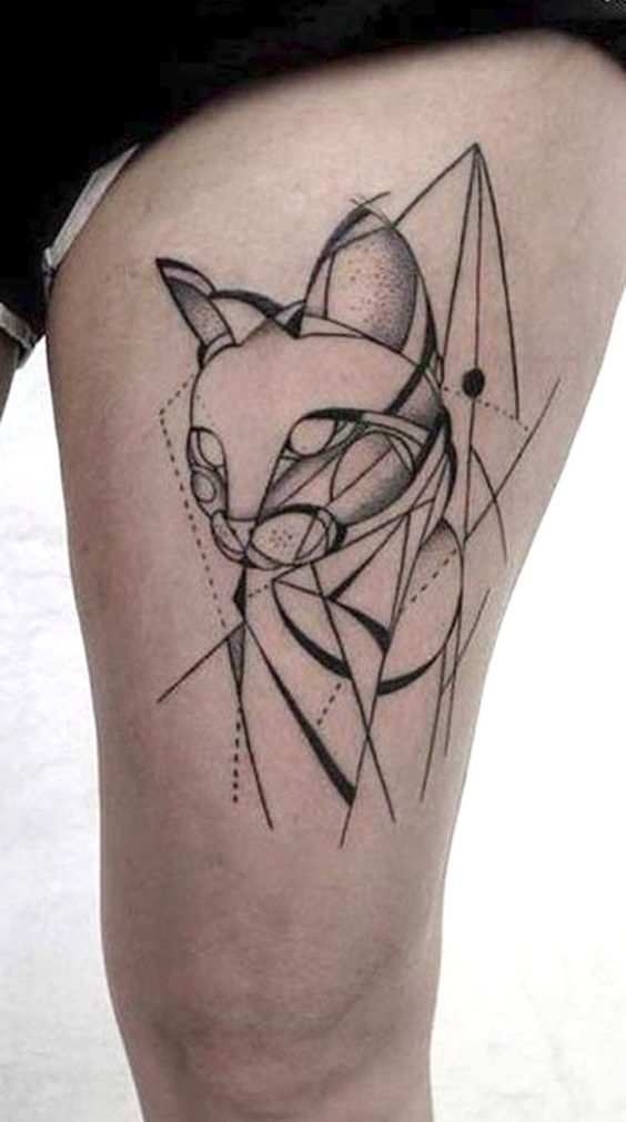19 Hip and Thigh Tattoo Ideas for Women: Unleashing Your Artistic ...