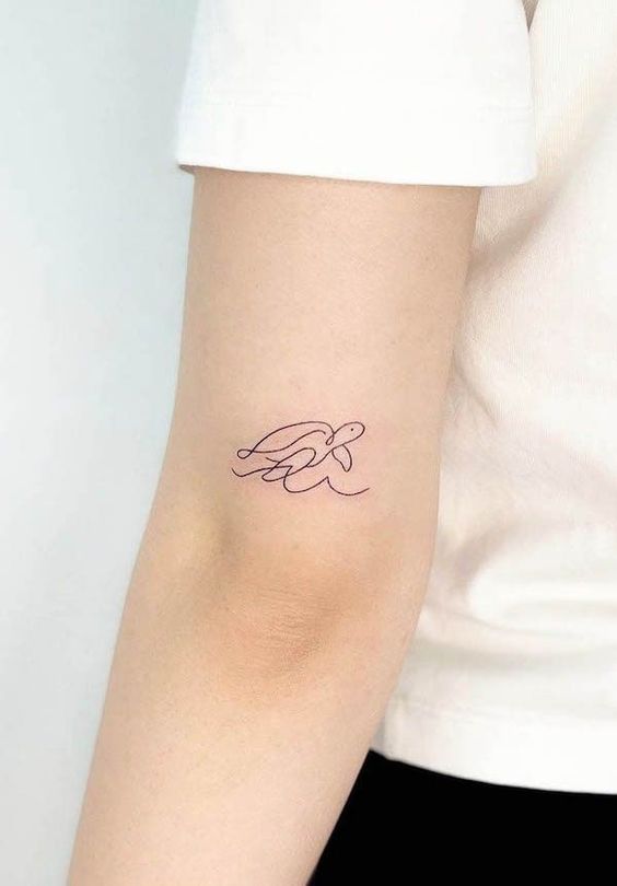 18 Small Turtle Tattoo Ideas: Symbolism and Style in Miniature