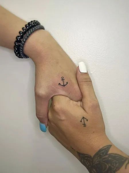 23 Heartwarming Aunt-Niece Tattoo Ideas: Celebrating the Unbreakable Bond
