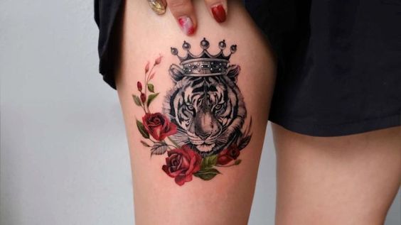 29 Fierce and Feminine: Women's Tiger Tattoo Ideas for Empowerment