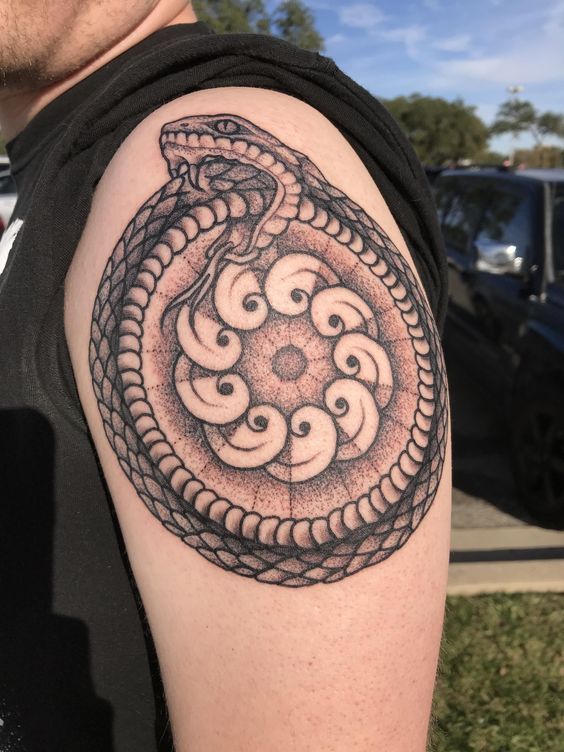 21 Snake Shoulder Tattoos Ideas for Bold Expressions - Welcome to ...
