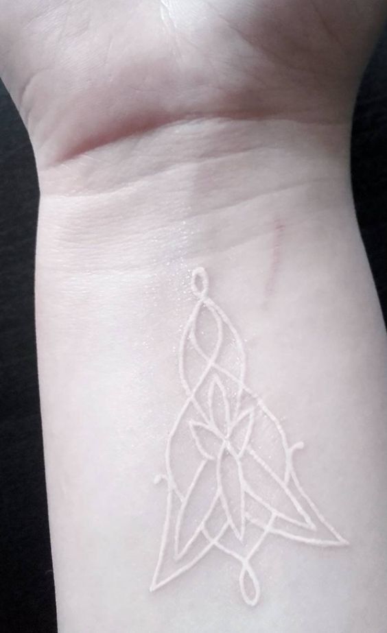 17 White Tattoo Ideas: Embracing Subtlety and Elegance
