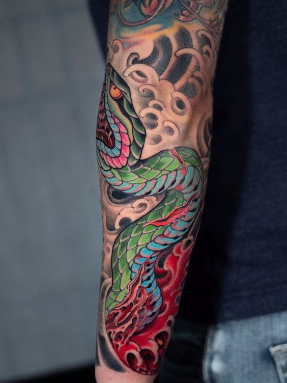 18 Snake Tattoo Hand Ideas for a Touch of Mystery - Welcome to Fashion ...