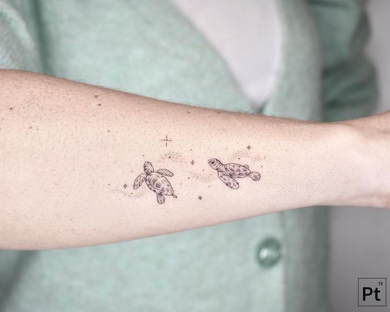 18 Small Turtle Tattoo Ideas: Symbolism and Style in Miniature