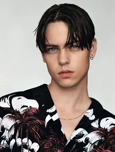 Explore Top 17 Curtain Bangs Hairstyles Men Must Try in 2024: The ...