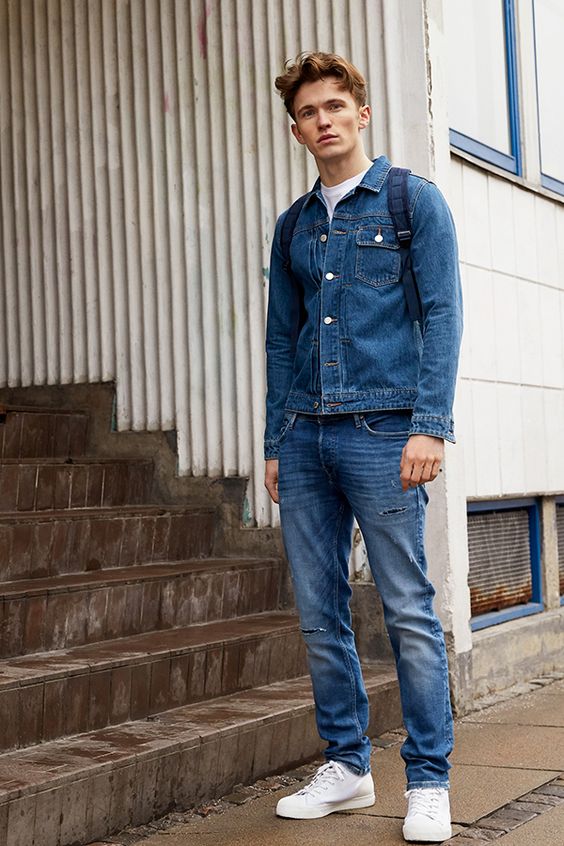 2024's Ultimate Guide: 18 Stylish Men's Sneakers and Jeans Outfits ...