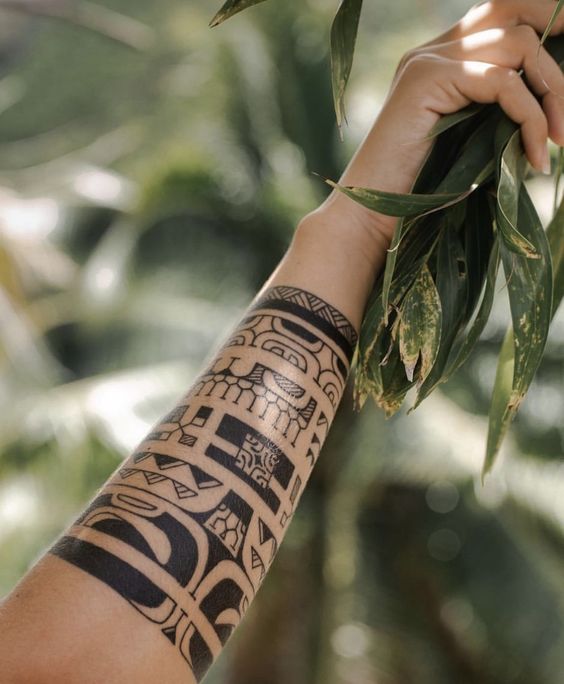 Explore Top 17 Polynesian Tattoo Ideas for Women in 2024: Symbolism ...