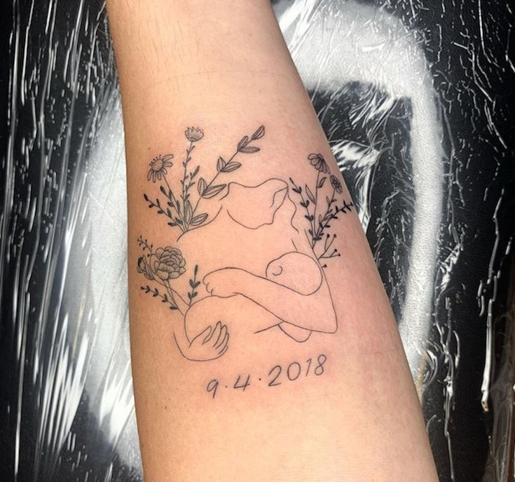 20 Unique Motherhood Tattoos for 2024: Embrace Maternal Bonds with ...