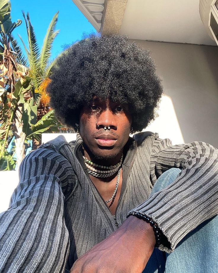 Explore Top 17 Black Men's Long Hairstyles for 2024: Curly, Braids ...