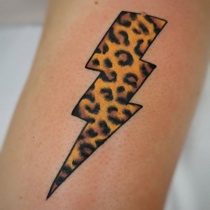 Unleash the Storm: 18 Striking Lightning Bolt Tattoo Designs for ...