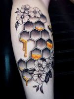 27 Bee Tattoo Ideas for Women & Men: Meaningful Designs from Minimalist ...