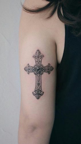 26 Unique Cross Tattoo Designs for 2025: Ideas for Men & Women