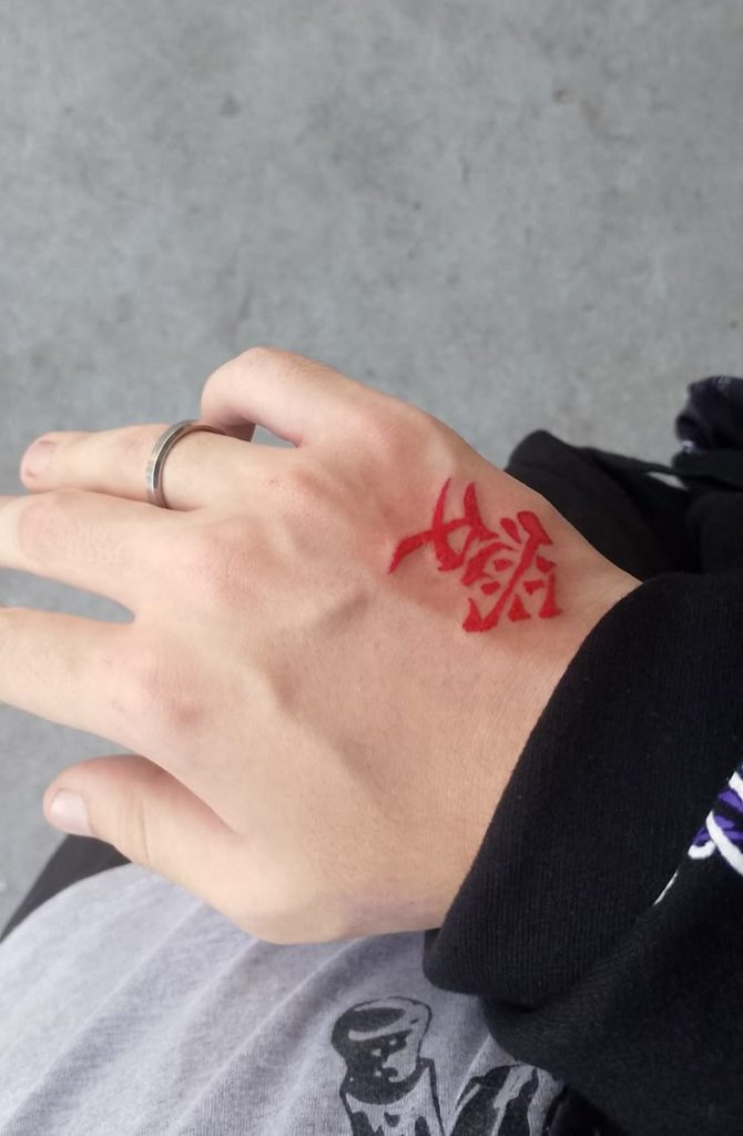 27 Ideas Hand Tattoo 2025: Designs That Redefine Personal Expression