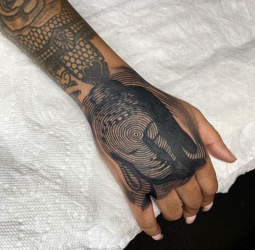29 Ideas Wrist Tattoo 2025: From Minimalist Statements to Bold Expressions