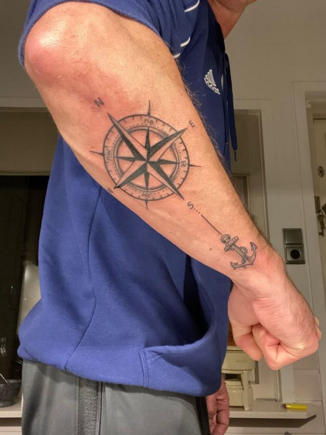 28 Compass Tattoo Ideas 2025: Designs for Men and Women, Anchor ...