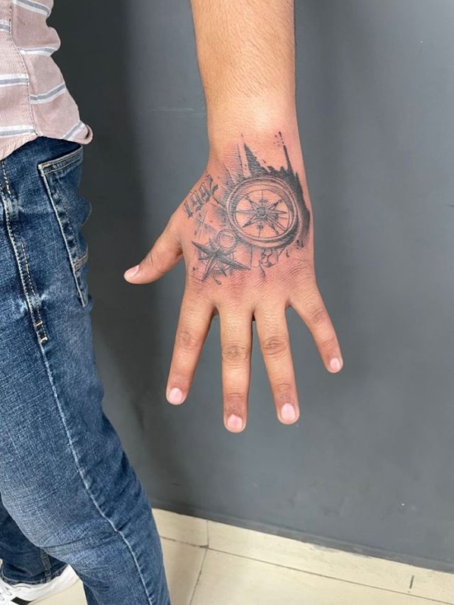 28 Compass Tattoo Ideas 2025: Designs for Men and Women, Anchor ...