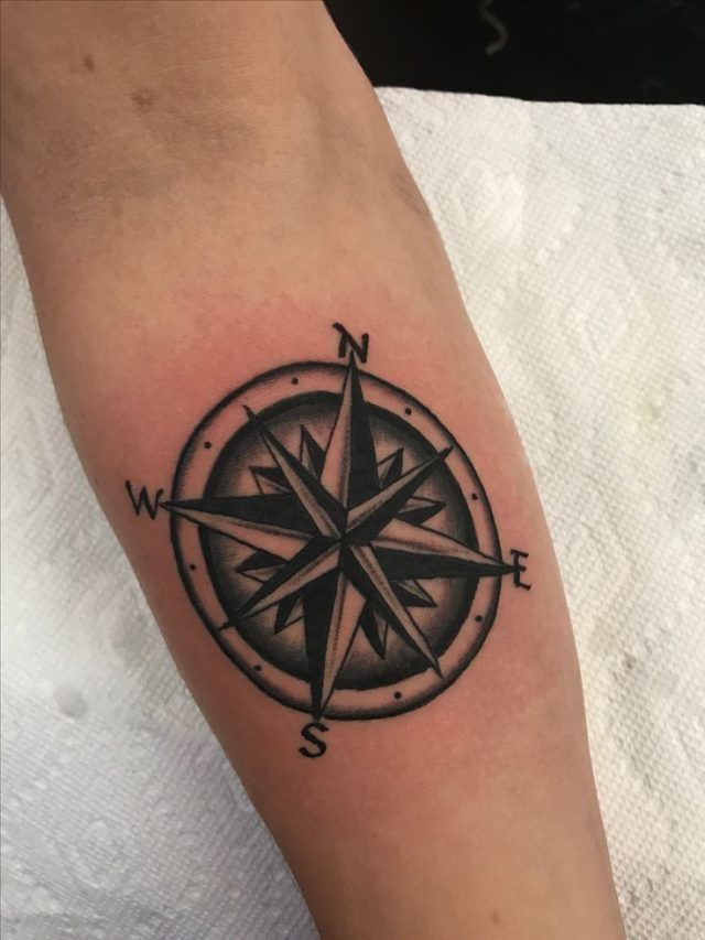 28 Compass Tattoo Ideas 2025: Designs for Men and Women, Anchor ...