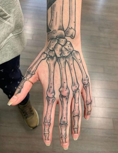 28 Skeleton Hand Tattoo Ideas 2025 Designs for Guy and Girl, Floral ...