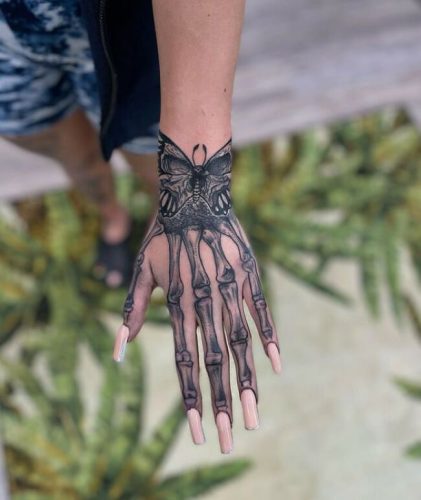 28 Skeleton Hand Tattoo Ideas 2025 Designs for Guy and Girl, Floral ...