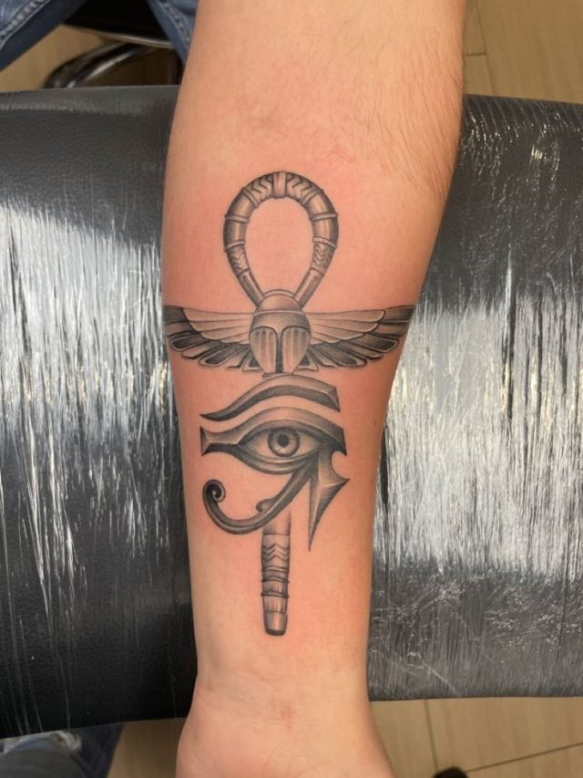 27 Ankh Tattoo Ideas 2025 with Eye of Horus, Spine, Chest, Minimalist ...