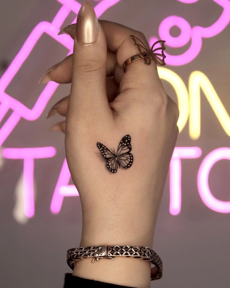 29 Stunning Butterfly Hand Tattoo Ideas – Cute, Gothic, Minimal ...