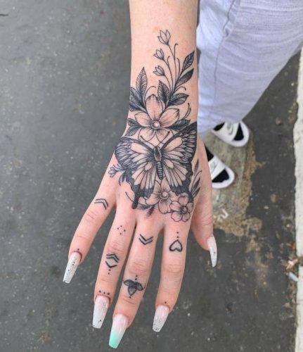 29 Stunning Butterfly Hand Tattoo Ideas – Cute, Gothic, Minimal ...