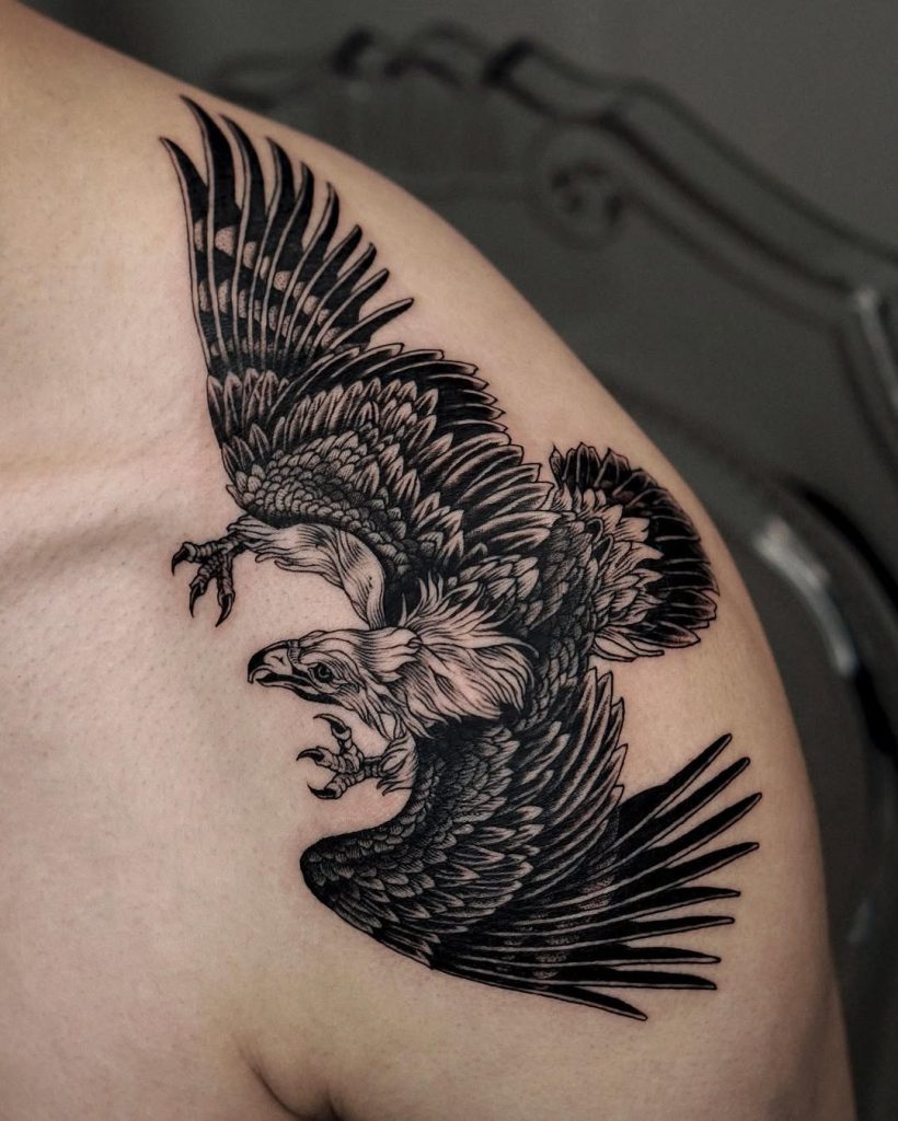 Hawk tattoo ideas for men and women: bold black, fine line and ...