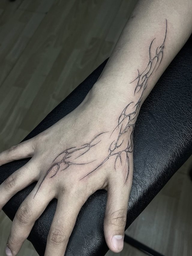 30 Line Work Tattoo Ideas: Minimal Ink with Maximum Expression ...