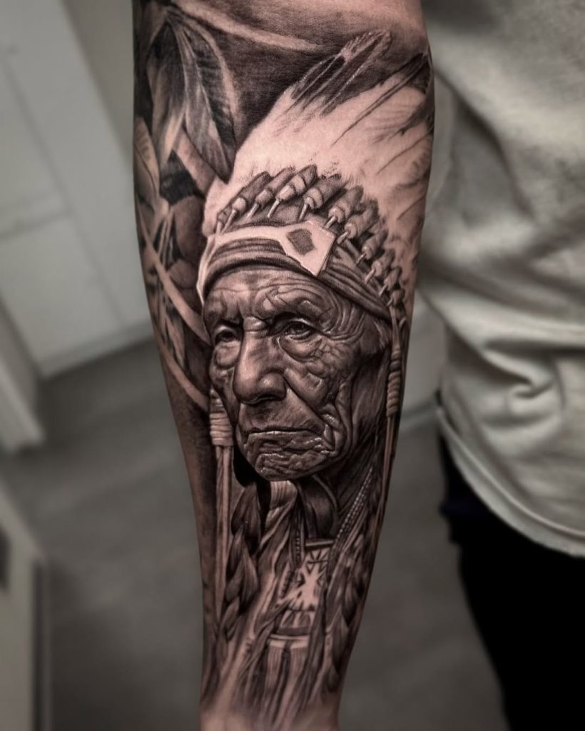 Native American Tattoo Ideas: Wolf, Eagle, Feather, Tribal Art ...