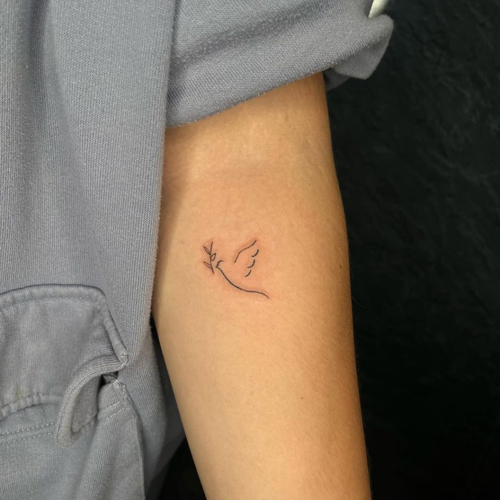 29 Dove Tattoo Ideas 2026: Meaningful Designs That Celebrate Peace ...